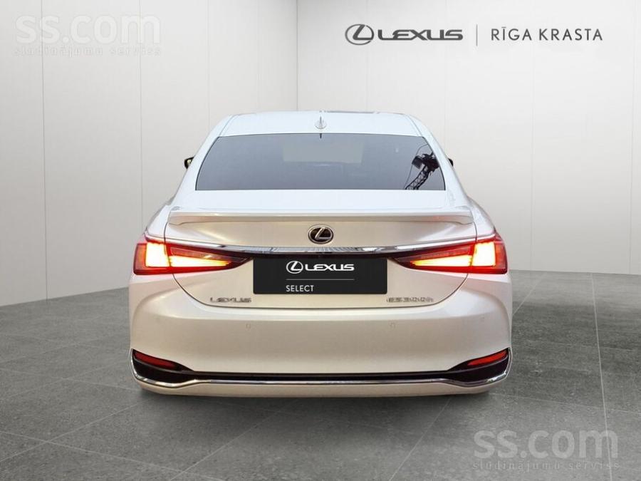 Balts Lexus ES 2024 Rīga, ar dzinēja tilpumu 2.50 L un nobraukumu 59 tūkst. km par 41900 €, foto 6 vietnē AUTOMOTO.COM.LV