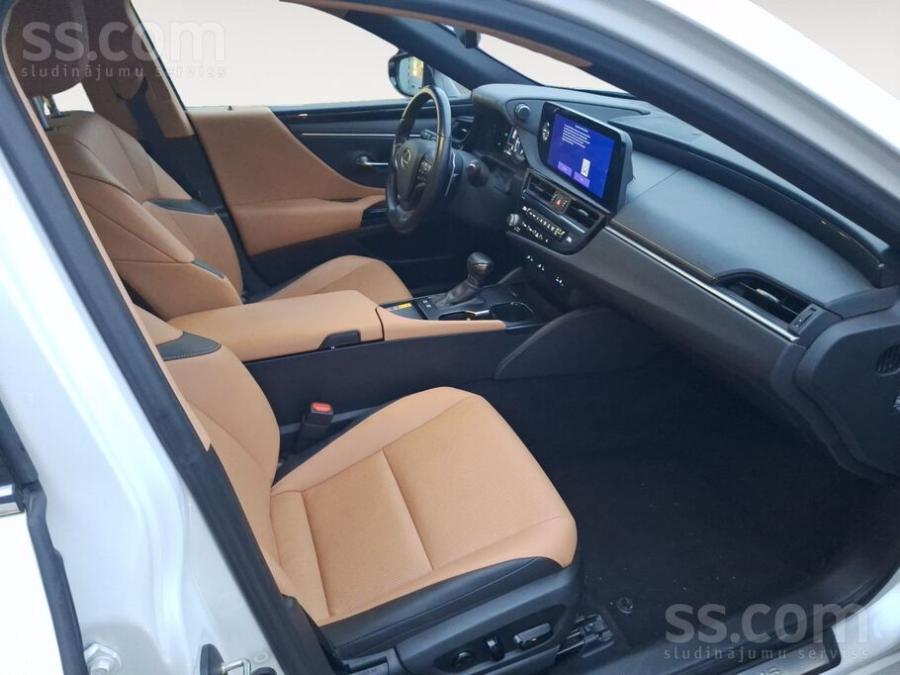 Balts Lexus ES 2024 Rīga, ar dzinēja tilpumu 2.50 L un nobraukumu 59 tūkst. km par 41900 €, foto 13 vietnē AUTOMOTO.COM.LV