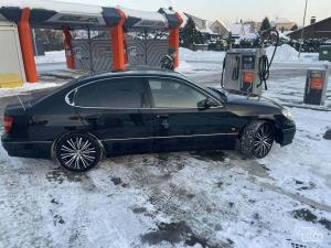 Melns Lexus GS 300h 1999 Alīta, ar dzinēja tilpumu 3.00 L un nobraukumu 399 tūkst. km par 1499 €, foto 12 vietnē AUTOMOTO.COM.LV
