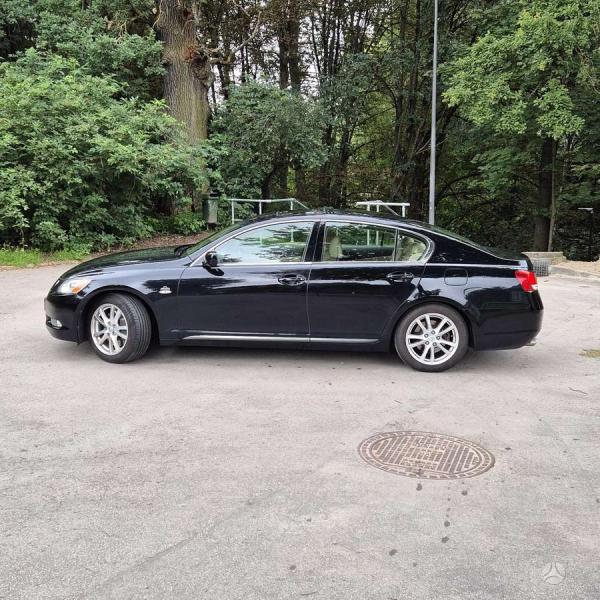 Black Lexus GS 300h 2005 in Kaunas, with an engine capacity of 3.00 L and mileage of 141 thousand km for 8000 €, photo 7 on AUTOMOTO.COM.LV