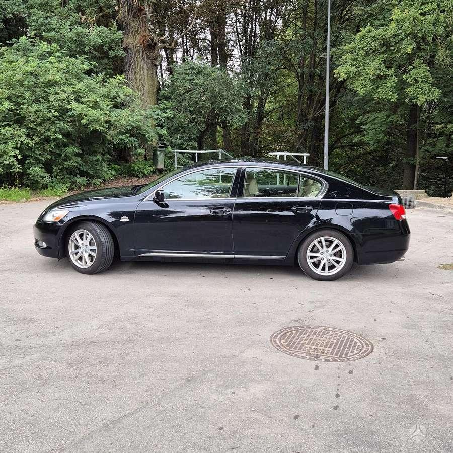 Black Lexus GS 300h 2005 in Kaunas, with an engine capacity of 3.00 L and mileage of 141 thousand km for 8000 €, photo 8 on AUTOMOTO.COM.LV