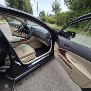Black Lexus GS 300h 2005 in Kaunas, with an engine capacity of 3.00 L and mileage of 141 thousand km for 8000 €, photo 15 on AUTOMOTO.COM.LV