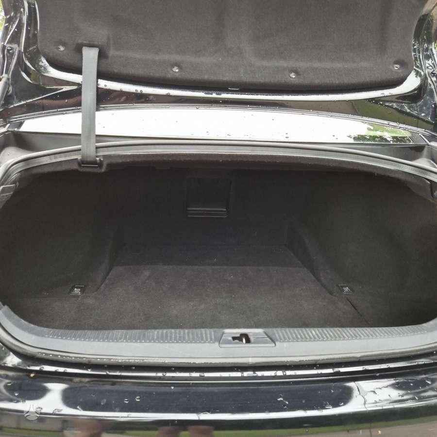 Black Lexus GS 300h 2005 in Kaunas, with an engine capacity of 3.00 L and mileage of 141 thousand km for 8000 €, photo 30 on AUTOMOTO.COM.LV