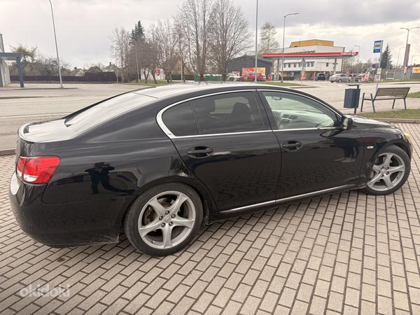 Black Lexus GS 300h 2006 in Voru, with an engine capacity of 0.00 L and mileage of 323 thousand km for 4200 €, photo 3 on AUTOMOTO.COM.LV