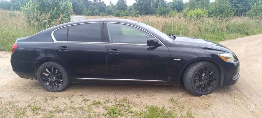 Черный Лексус GS 300h 2007 в Тракай, объемом двигателя 3.00 л и пробегом 220 тыс. км за 2200 €, фото 8 на AUTOMOTO.COM.LV