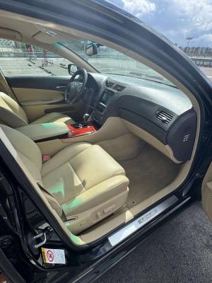Black Lexus GS 300h 2007 in Vilnius, with an engine capacity of 3.00 L and mileage of 219 thousand km for 5500 €, photo 10 on AUTOMOTO.COM.LV