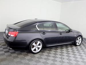 Черный Лексус GS 300h 2008 в Таллин, объемом двигателя 3.00 л и пробегом 258 тыс. км за 2799 €, фото 4 на AUTOMOTO.COM.LV