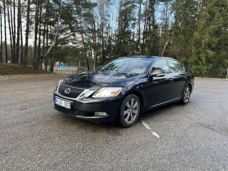 Black Lexus GS 300h 2009 in Ukmerge, with an engine capacity of 3.00 L and mileage of 201 thousand km for 4200 €, photo 8 on AUTOMOTO.COM.LV