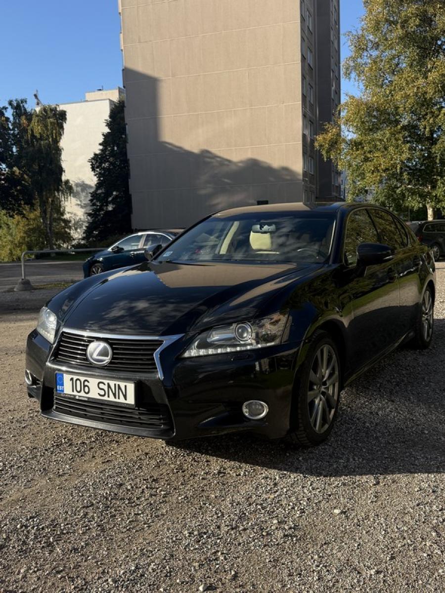 Черный Лексус GS 300h 2014 в Таллин, объемом двигателя 2.50 л и пробегом 227 тыс. км за 16500 €, фото 3 на AUTOMOTO.COM.LV