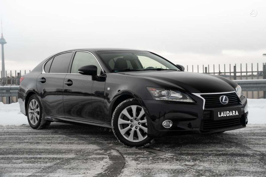 Melns Lexus GS 300h 2015 Viļņa, ar dzinēja tilpumu 2.49 L un nobraukumu 206 tūkst. km par 16300 €, foto 1 vietnē AUTOMOTO.COM.LV