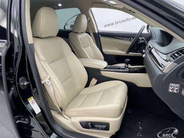 Melns Lexus GS 300h 2015 Viļņa, ar dzinēja tilpumu 2.49 L un nobraukumu 206 tūkst. km par 14100 €, foto 9 vietnē AUTOMOTO.COM.LV
