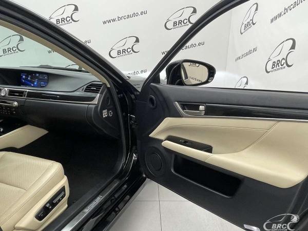 Melns Lexus GS 300h 2015 Viļņa, ar dzinēja tilpumu 2.49 L un nobraukumu 206 tūkst. km par 14100 €, foto 10 vietnē AUTOMOTO.COM.LV
