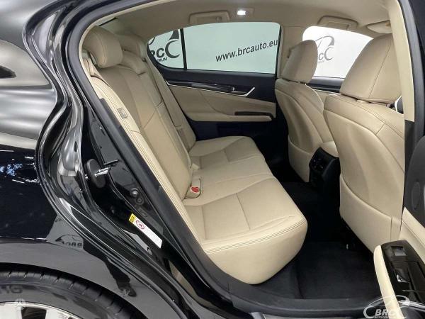 Melns Lexus GS 300h 2015 Viļņa, ar dzinēja tilpumu 2.49 L un nobraukumu 206 tūkst. km par 14100 €, foto 11 vietnē AUTOMOTO.COM.LV