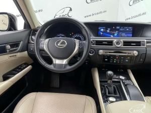 Black Lexus GS 300h 2015 in Vilnius, with an engine capacity of 2.49 L and mileage of 206 thousand km for 14100 €, photo 15 on AUTOMOTO.COM.LV
