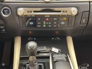 Black Lexus GS 300h 2015 in Vilnius, with an engine capacity of 2.49 L and mileage of 206 thousand km for 14100 €, photo 19 on AUTOMOTO.COM.LV