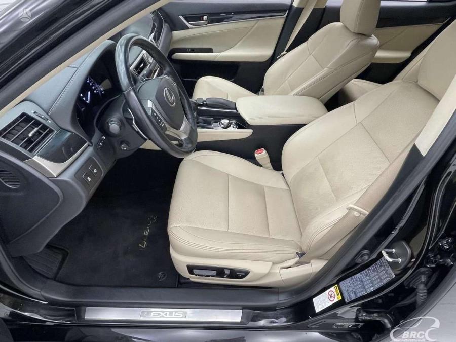 Black Lexus GS 300h 2015 in Vilnius, with an engine capacity of 2.49 L and mileage of 206 thousand km for 14100 €, photo 23 on AUTOMOTO.COM.LV