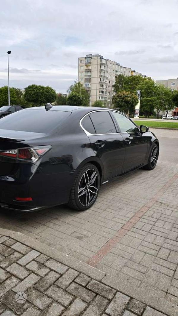 Melns Lexus GS 300h 2016 Šauļi, ar dzinēja tilpumu 2.50 L un nobraukumu 350 tūkst. km par 16000 €, foto 10 vietnē AUTOMOTO.COM.LV
