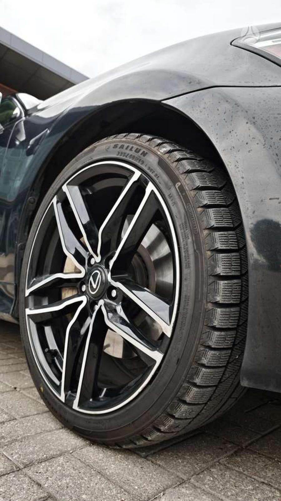 Melns Lexus GS 300h 2016 Šauļi, ar dzinēja tilpumu 2.50 L un nobraukumu 350 tūkst. km par 16000 €, foto 12 vietnē AUTOMOTO.COM.LV