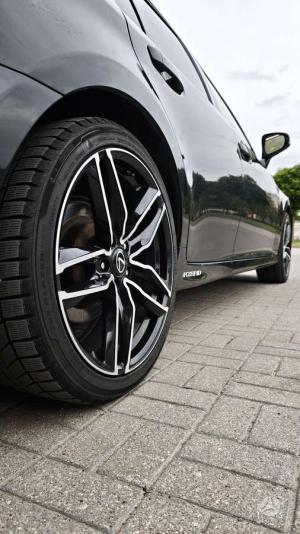 Melns Lexus GS 300h 2016 Šauļi, ar dzinēja tilpumu 2.50 L un nobraukumu 350 tūkst. km par 16000 €, foto 19 vietnē AUTOMOTO.COM.LV