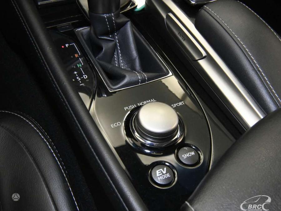 Black Lexus GS 300h 2017 in Vilnius, with an engine capacity of 2.49 L and mileage of 164 thousand km for 19500 €, photo 29 on AUTOMOTO.COM.LV