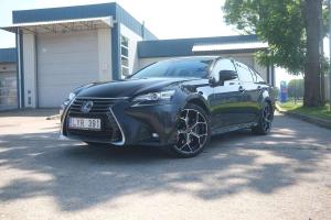 Melns Lexus GS 300h 2017 Viļņa, ar dzinēja tilpumu 2.49 L un nobraukumu 167 tūkst. km par 19000 €, foto  vietnē AUTOMOTO.COM.LV