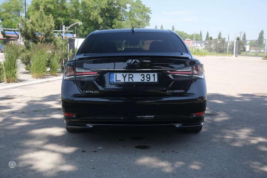 Melns Lexus GS 300h 2017 Viļņa, ar dzinēja tilpumu 2.49 L un nobraukumu 167 tūkst. km par 19000 €, foto 3 vietnē AUTOMOTO.COM.LV
