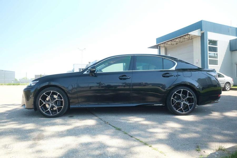 Melns Lexus GS 300h 2017 Viļņa, ar dzinēja tilpumu 2.49 L un nobraukumu 167 tūkst. km par 19000 €, foto 6 vietnē AUTOMOTO.COM.LV