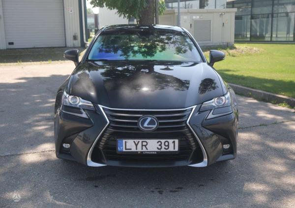 Black Lexus GS 300h 2017 in Vilnius, with an engine capacity of 2.49 L and mileage of 167 thousand km for 19000 €, photo 6 on AUTOMOTO.COM.LV