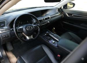 Melns Lexus GS 300h 2017 Viļņa, ar dzinēja tilpumu 2.49 L un nobraukumu 167 tūkst. km par 19000 €, foto 10 vietnē AUTOMOTO.COM.LV
