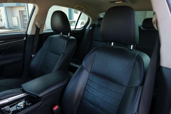 Black Lexus GS 300h 2017 in Vilnius, with an engine capacity of 2.49 L and mileage of 167 thousand km for 19000 €, photo 10 on AUTOMOTO.COM.LV