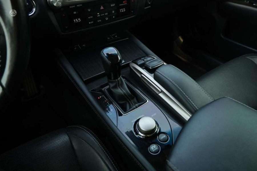 Melns Lexus GS 300h 2017 Viļņa, ar dzinēja tilpumu 2.49 L un nobraukumu 167 tūkst. km par 19000 €, foto 14 vietnē AUTOMOTO.COM.LV