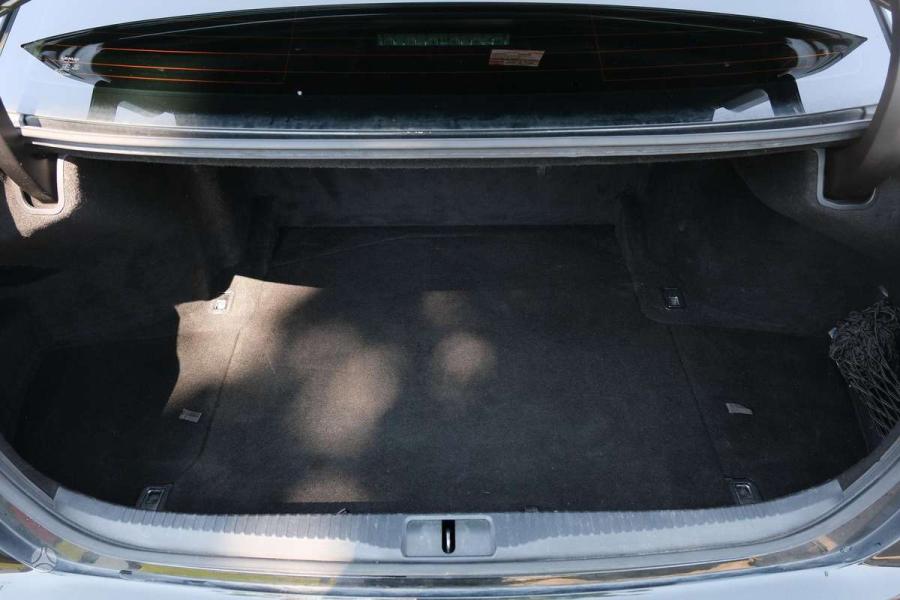 Melns Lexus GS 300h 2017 Viļņa, ar dzinēja tilpumu 2.49 L un nobraukumu 167 tūkst. km par 19000 €, foto 23 vietnē AUTOMOTO.COM.LV
