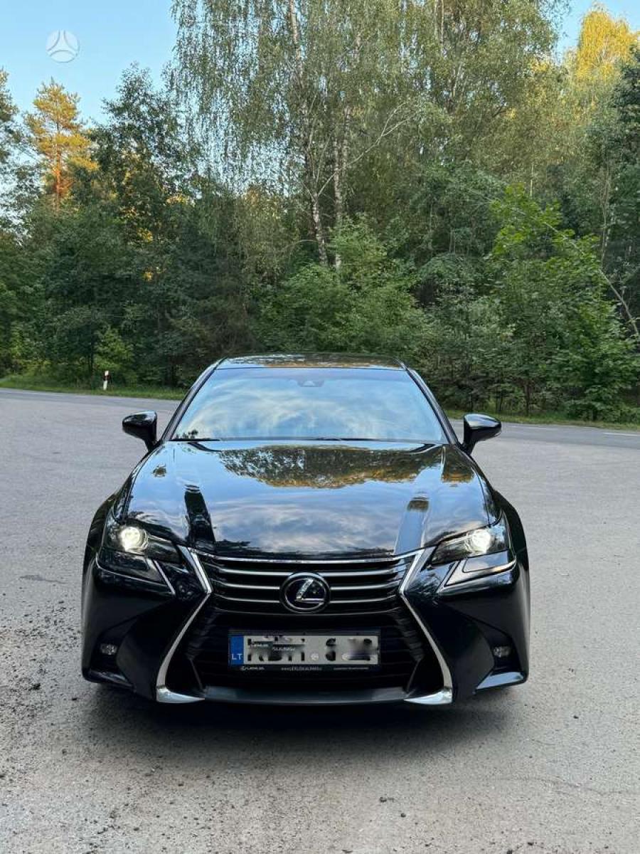 Black Lexus GS 300h 2017 in Vilnius, with an engine capacity of 2.49 L and mileage of 169 thousand km for 18500 €, photo 3 on AUTOMOTO.COM.LV