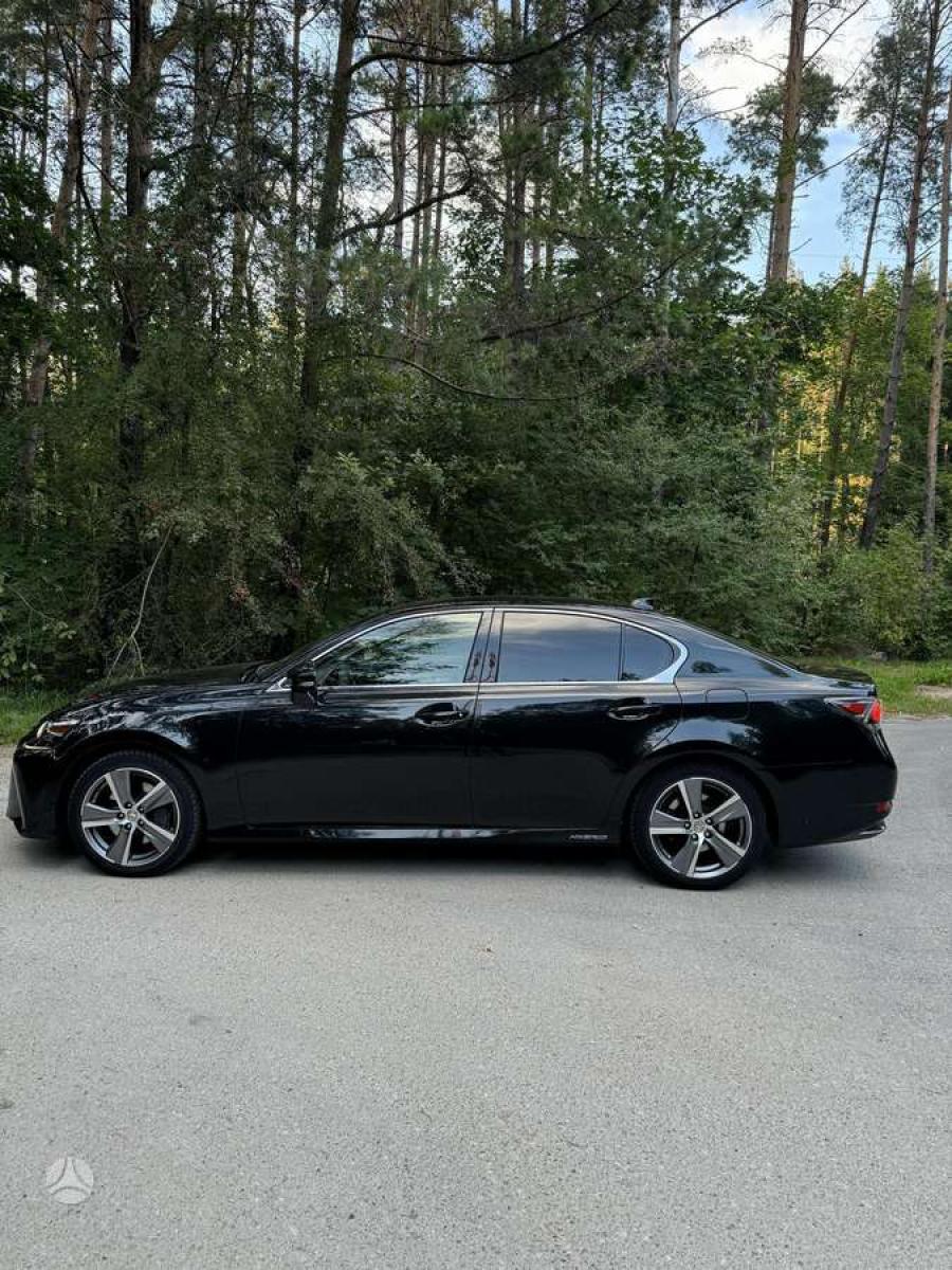 Black Lexus GS 300h 2017 in Vilnius, with an engine capacity of 2.49 L and mileage of 169 thousand km for 18500 €, photo 9 on AUTOMOTO.COM.LV