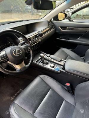 Black Lexus GS 300h 2017 in Vilnius, with an engine capacity of 2.49 L and mileage of 169 thousand km for 18500 €, photo 12 on AUTOMOTO.COM.LV