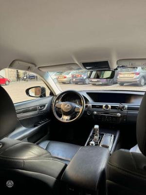 Black Lexus GS 300h 2017 in Vilnius, with an engine capacity of 2.49 L and mileage of 169 thousand km for 18500 €, photo 17 on AUTOMOTO.COM.LV