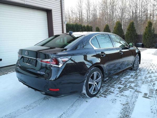 Black Lexus GS 300h 2018 in Siauliai, with an engine capacity of 2.50 L and mileage of 140 thousand km for 21990 €, photo 11 on AUTOMOTO.COM.LV