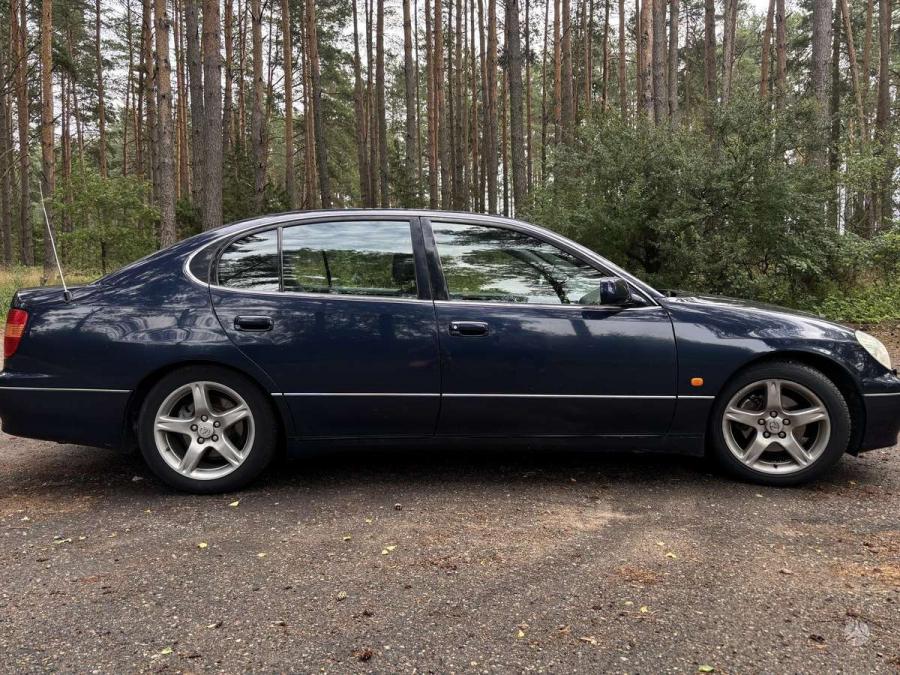 Zils Lexus GS 300h 2000 Varėna, ar dzinēja tilpumu 3.00 L un nobraukumu 269 tūkst. km par 5000 €, foto 5 vietnē AUTOMOTO.COM.LV