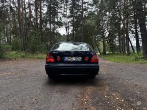 Zils Lexus GS 300h 2000 Varėna, ar dzinēja tilpumu 3.00 L un nobraukumu 269 tūkst. km par 5000 €, foto 7 vietnē AUTOMOTO.COM.LV