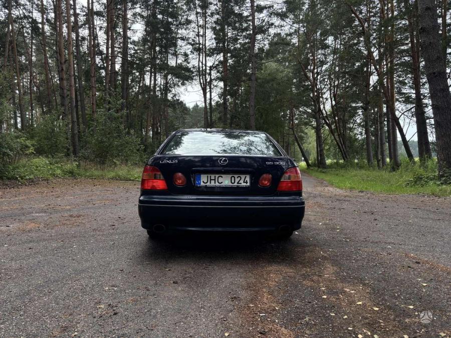 Zils Lexus GS 300h 2000 Varėna, ar dzinēja tilpumu 3.00 L un nobraukumu 269 tūkst. km par 5000 €, foto 7 vietnē AUTOMOTO.COM.LV