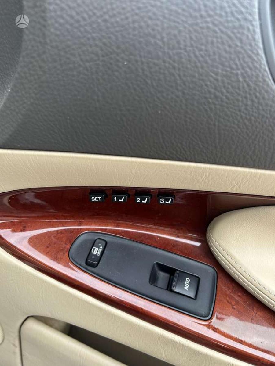 Синий Лексус GS 300h 2007 в Вильнюс, объемом двигателя 3.00 л и пробегом 268 тыс. км за 1850 €, фото 12 на AUTOMOTO.COM.LV
