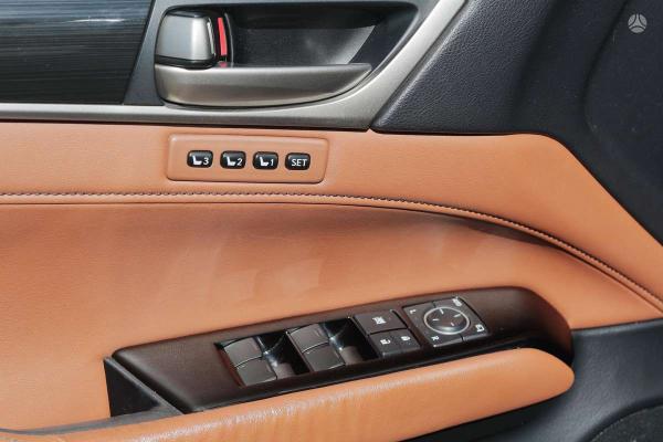 Синий Лексус GS 300h 2014 в Вильнюс, объемом двигателя 2.49 л и пробегом 268 тыс. км за 13900 €, фото 9 на AUTOMOTO.COM.LV