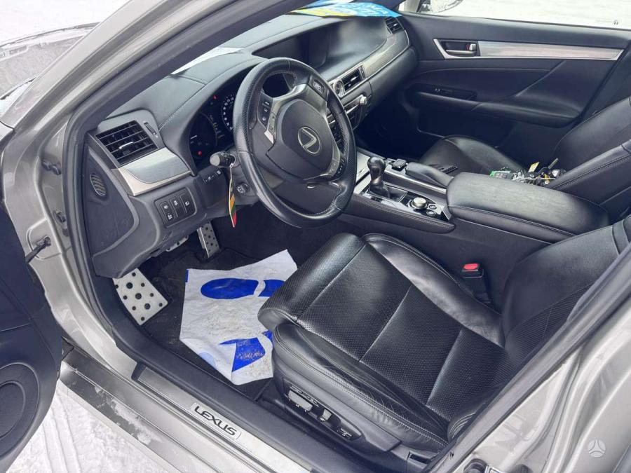 Brūns Lexus GS 300h 2015 Alīta, ar dzinēja tilpumu 2.49 L un nobraukumu 238 tūkst. km par 14400 €, foto 14 vietnē AUTOMOTO.COM.LV