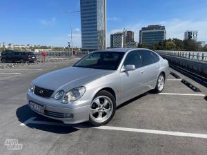 Серый Лексус GS 300h 1998 в Вильнюс, объемом двигателя 3.00 л и пробегом 495 тыс. км за 4200 €, фото  на AUTOMOTO.COM.LV