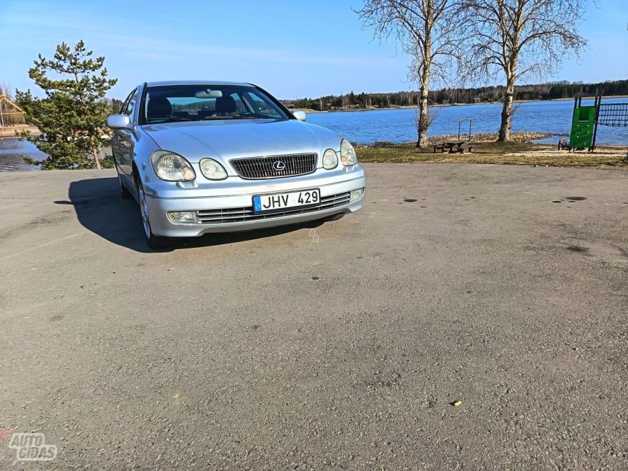 Серый Лексус GS 300h 1998 в Вильнюс, объемом двигателя 3.00 л и пробегом 367 тыс. км за 3450 €, фото 3 на AUTOMOTO.COM.LV