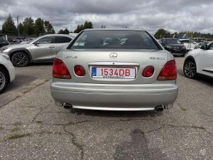 Pelēks Lexus GS 300h 2001 Panevēža, ar dzinēja tilpumu 3.00 L un nobraukumu 219 tūkst. km par 3700 €, foto 6 vietnē AUTOMOTO.COM.LV