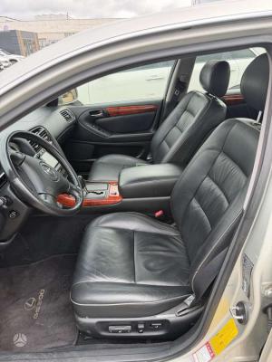 Pelēks Lexus GS 300h 2001 Panevēža, ar dzinēja tilpumu 3.00 L un nobraukumu 219 tūkst. km par 3700 €, foto 12 vietnē AUTOMOTO.COM.LV