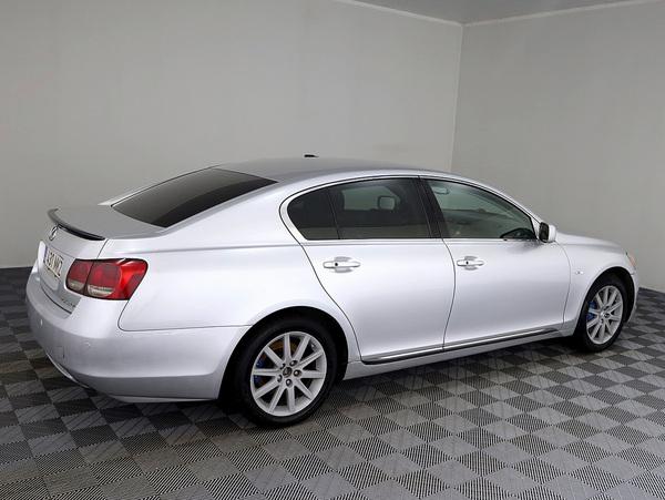 Pelēks Lexus GS 300h 2006 Tallina, ar dzinēja tilpumu 3.00 L un nobraukumu 299 tūkst. km par 2299 €, foto 3 vietnē AUTOMOTO.COM.LV