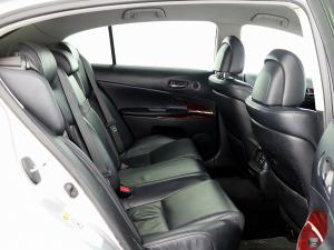 Pelēks Lexus GS 300h 2006 Tallina, ar dzinēja tilpumu 3.00 L un nobraukumu 299 tūkst. km par 2299 €, foto 8 vietnē AUTOMOTO.COM.LV