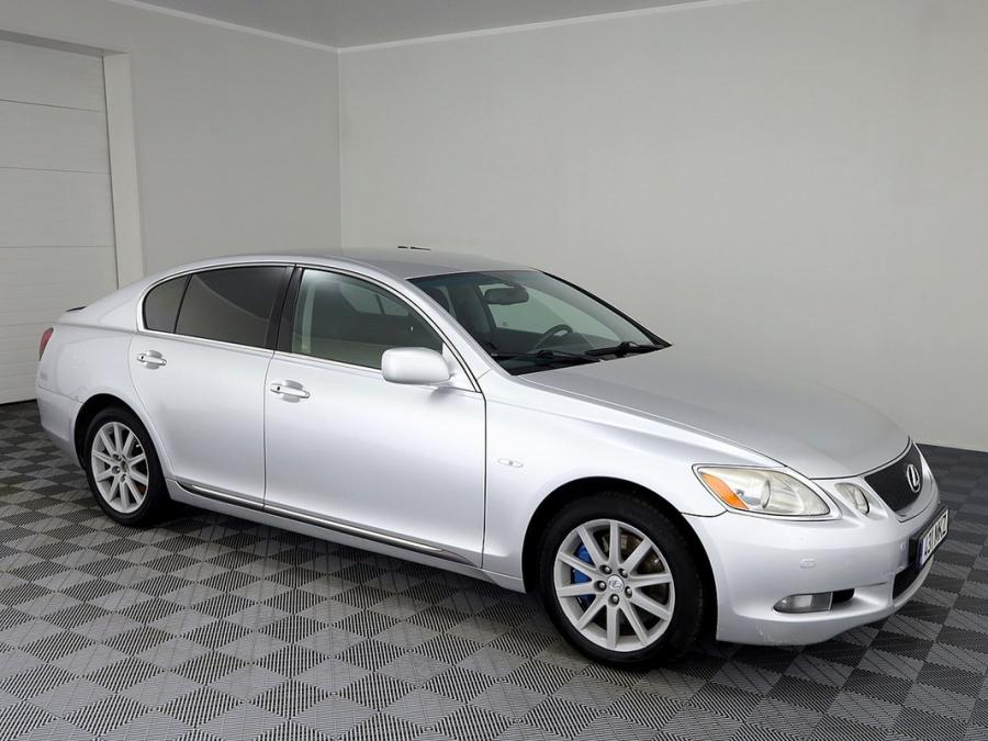Pelēks Lexus GS 300h 2006 Tallina, ar dzinēja tilpumu 3.00 L un nobraukumu 299 tūkst. km par 2299 €, foto 9 vietnē AUTOMOTO.COM.LV